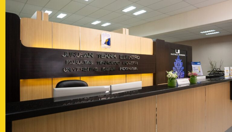 Ruang Kantor / Layanan Program Studi - Teknik Elektro UII
